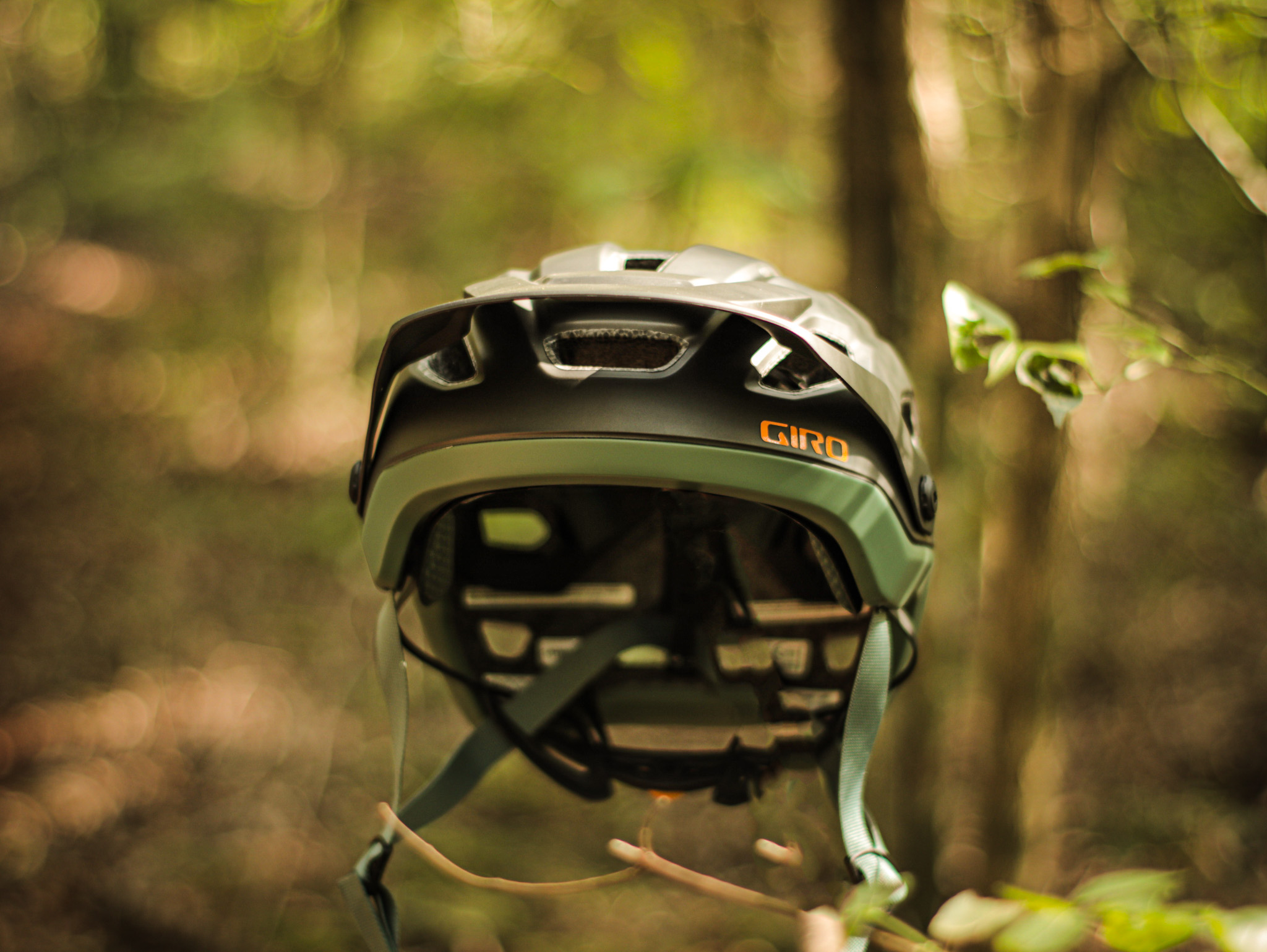 Conheça o capacete Giro Source com proteção MIPS®